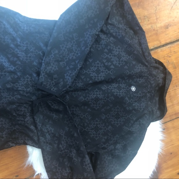 GAIAM | Jackets & Coats | Gaiam Black Patterned Wind Breaker Coat ...